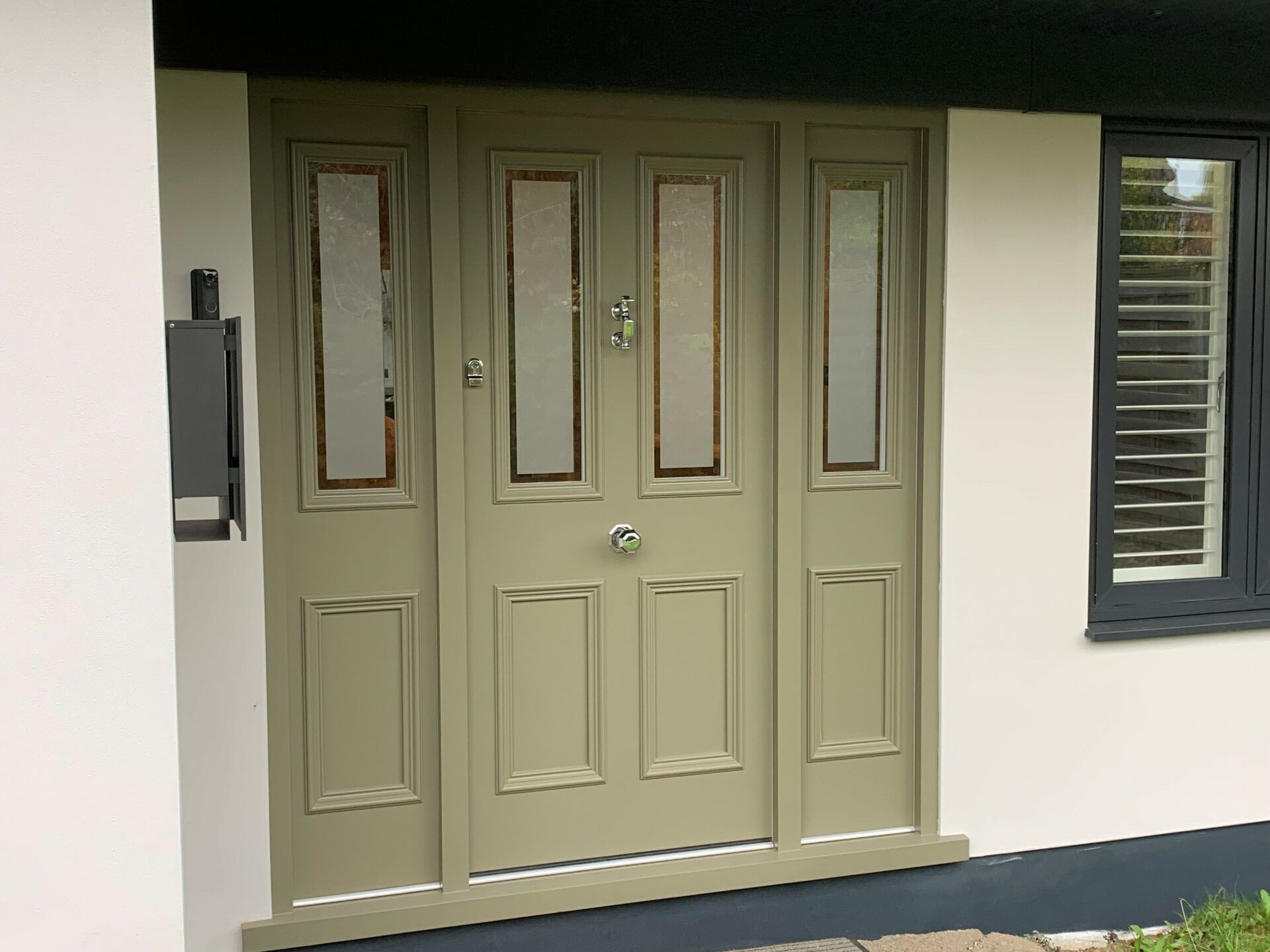 Accoya Front Door with Sidelights and Raised Panel Mould | London|Essex