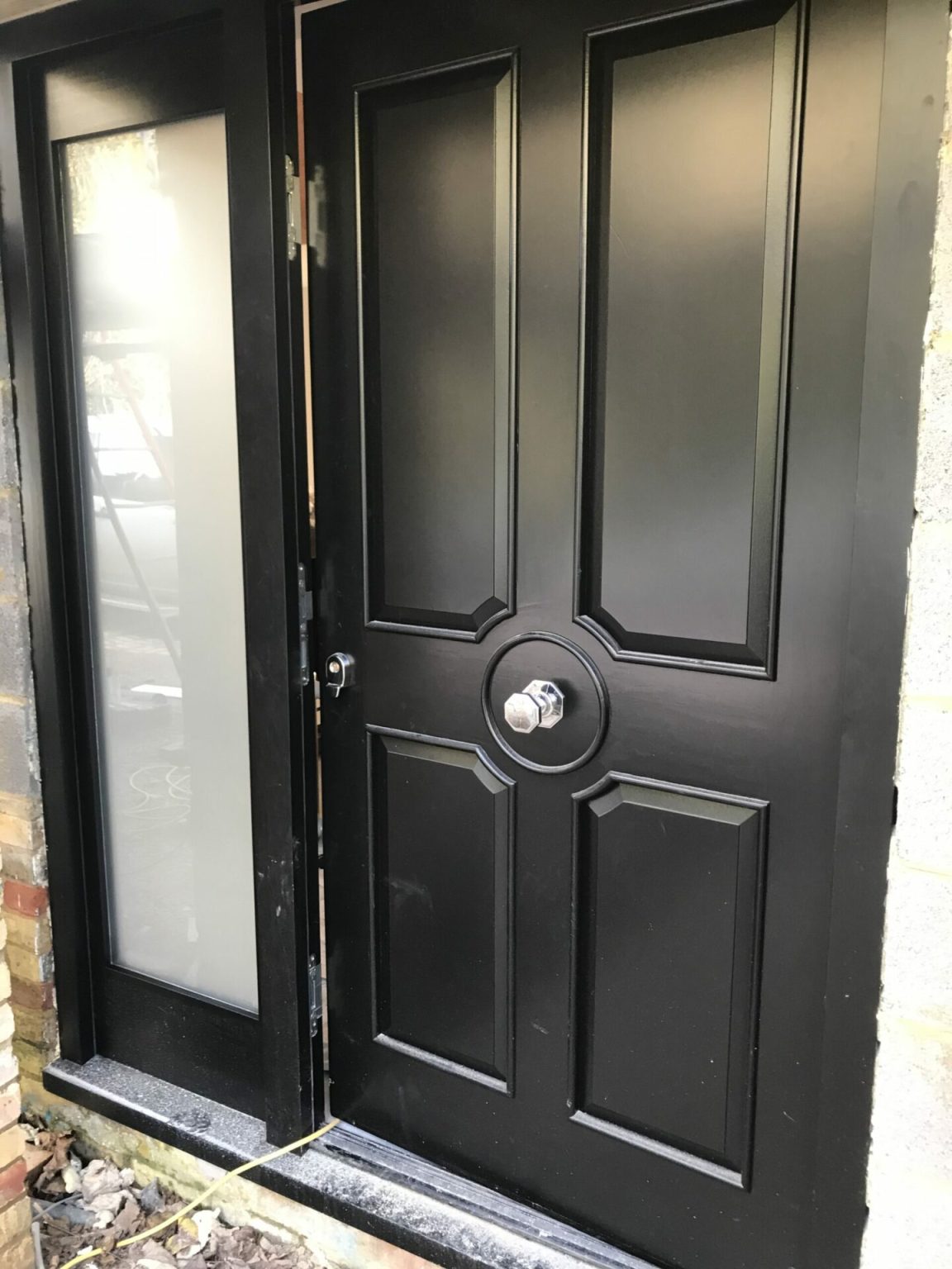 Accoya Front Door and Sidelight - Hertfordshire - Highate Joinery